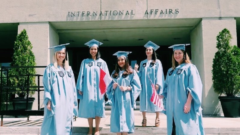 30 Ucapan Selamat Wisuda untuk Pacar atau Teman yang Bermakna