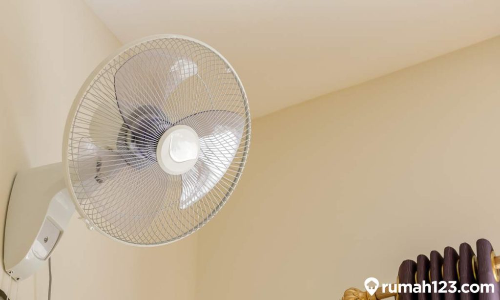 10 Rekomendasi Kipas Angin Dinding Terbaik 2024