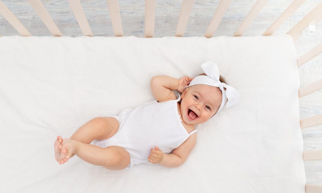 80 Nama Bayi Perempuan Huruf A Lengkap dengan Arti. Bermakna Baik!