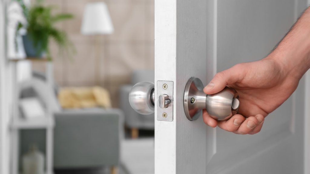 Komponen Pintu Rumah yang Penting, Handle Jadi yang Utama!