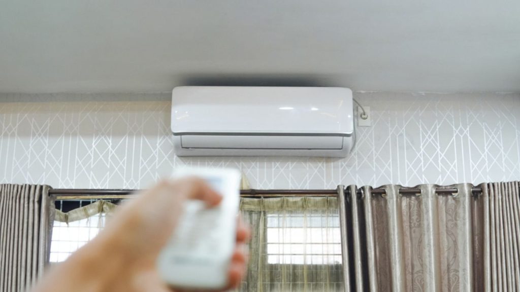 5 Rekomendasi Merk AC yang Bagus untuk Kamar Tidur