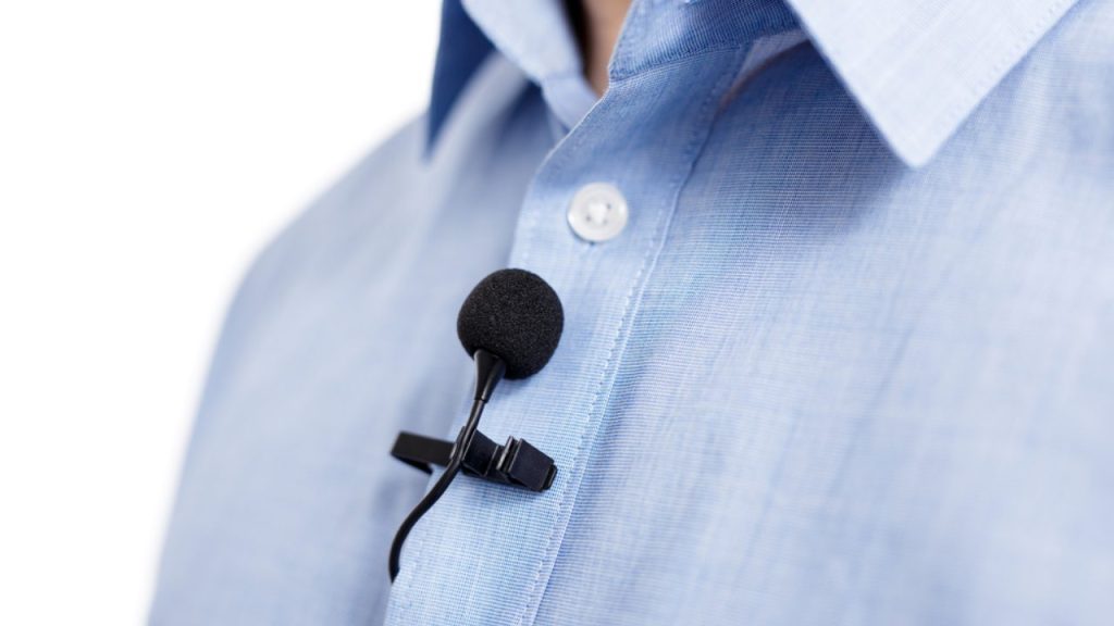 5 Merek Mic Clip On Wireless yang Cocok untuk Content Creator